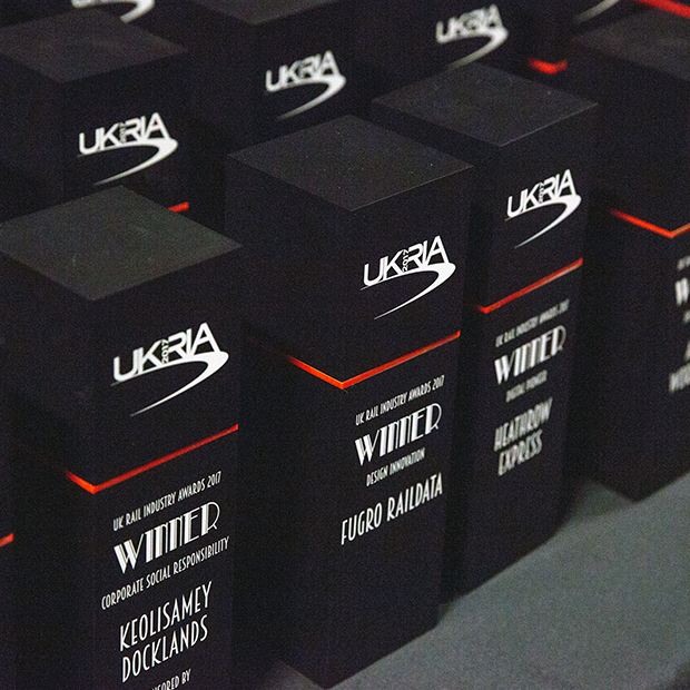 Heavyweight Rail Trophies Make Right Impression - EFX