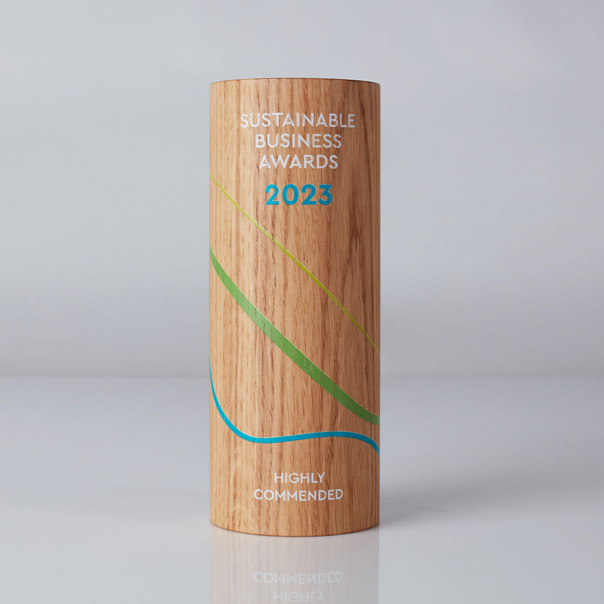 Oak Cylinder Trophy - EFX