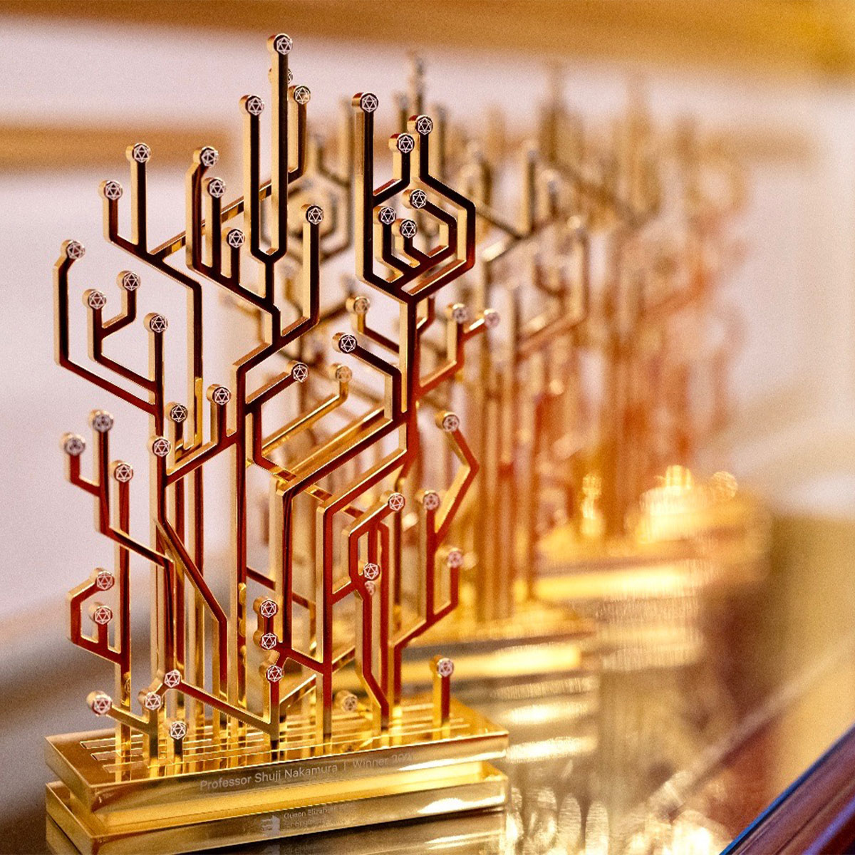 Queen Elizabeth Prize Award - EFX